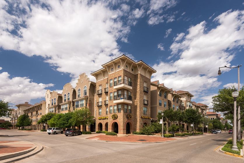 Centre Suites Student Living in Lubbock, Texas - LBKapts.com